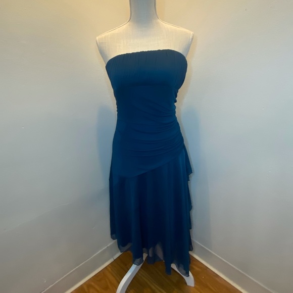 Studio Y | Dresses | Studio Y Strapless Dress | Poshmark